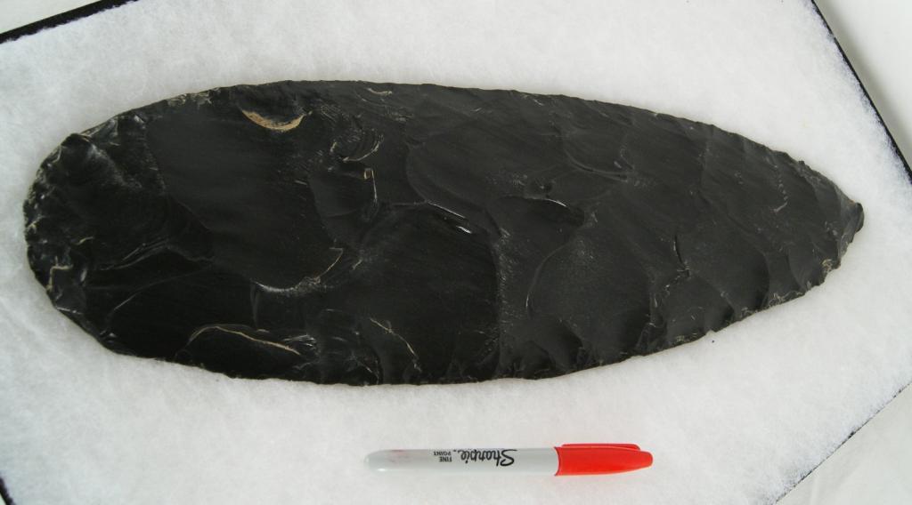 Rare 18" Obsidian Dance Blade - encased A HUGE and very broad obsidian ...