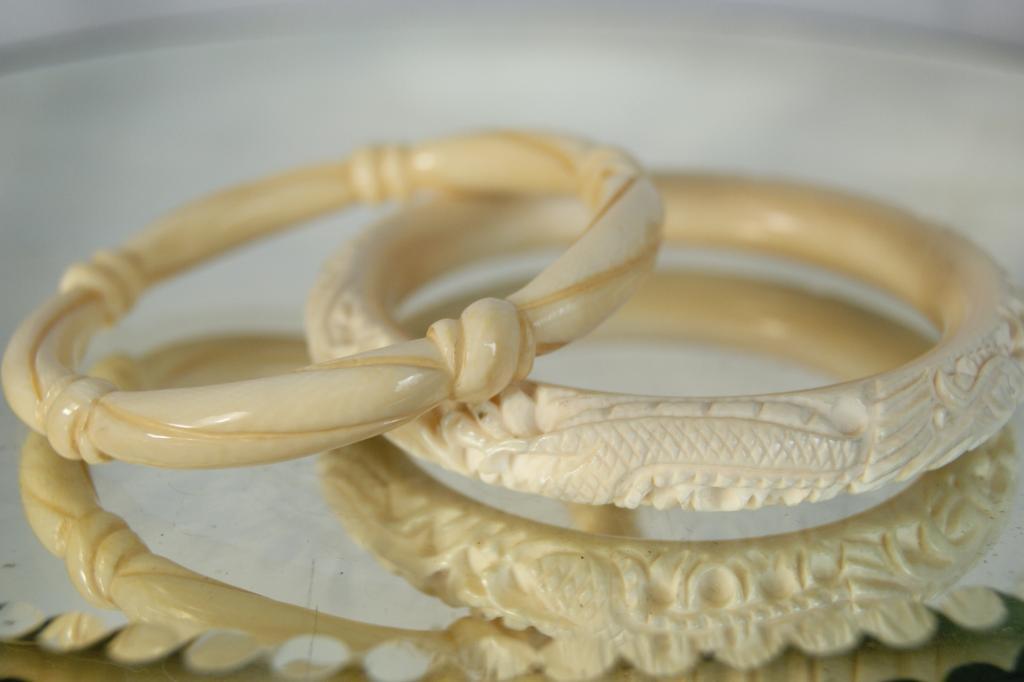 Ivory bangles, necklace & bracelet