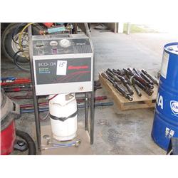 SNAP ON ECO-134 A/C MACHINE