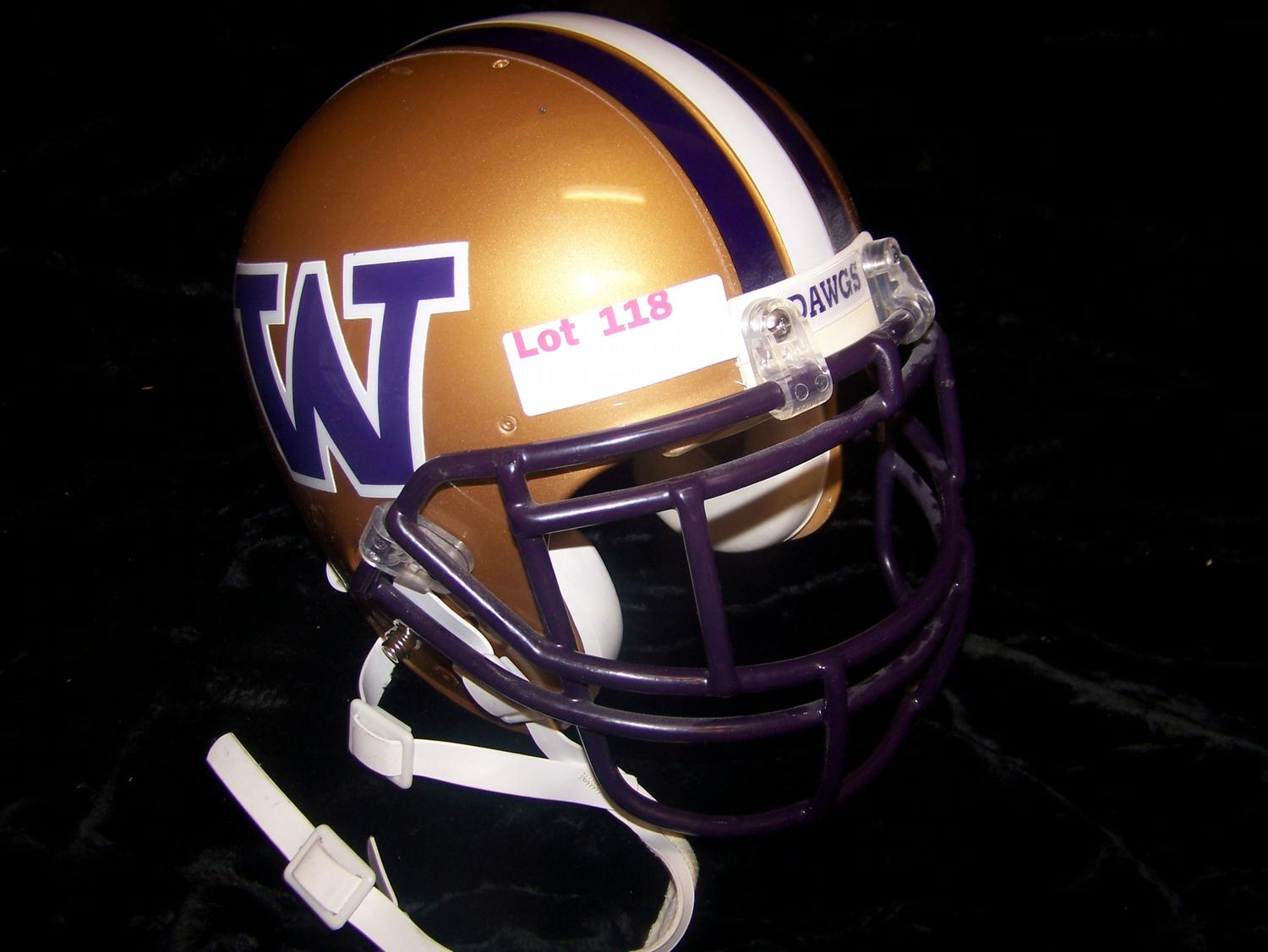 UNIVERSITY OF WASHINGTON FOOTBALL HELMET