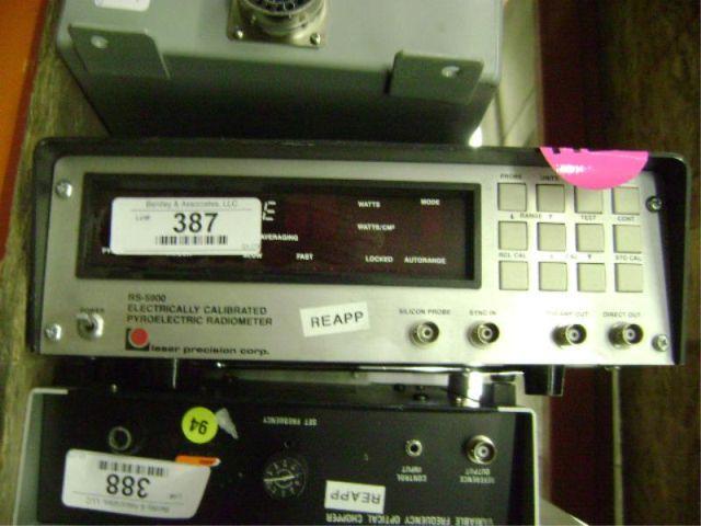 LASER PRECISION RS-5900 ELECTRICALLY CALIBRATED PYROELECTRIC RADIOMETER