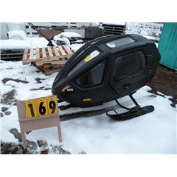 Snow Coach Equiox 685 sleigh