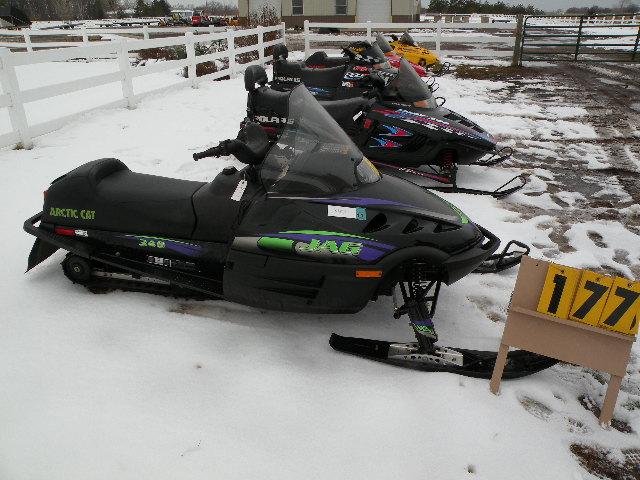 98 Arctic Ct Jag 340 SN# 9806123