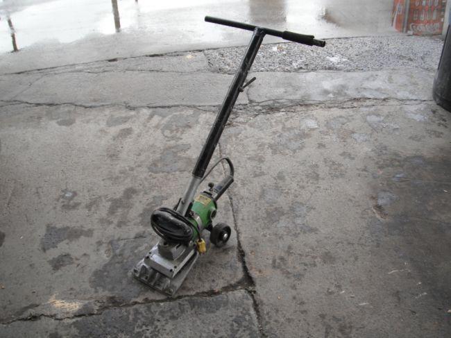 9" Linoleum Floor Scraper