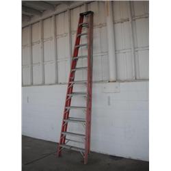 Cuprum 12' Fiberglass Step Ladder
