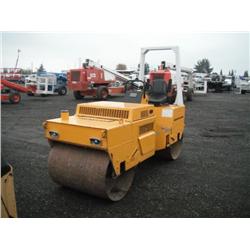 Case W-252 Double Drum Roller