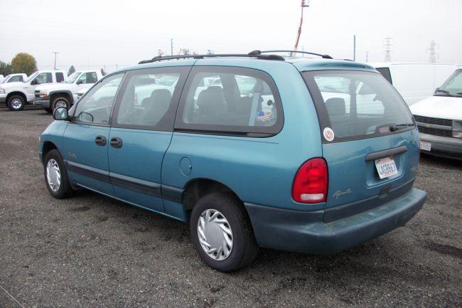 1998 Plymouth Grand Voyager SE Minivan