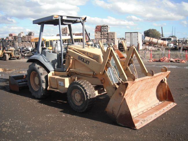 Case 570LXT 4x4 Skip Loader