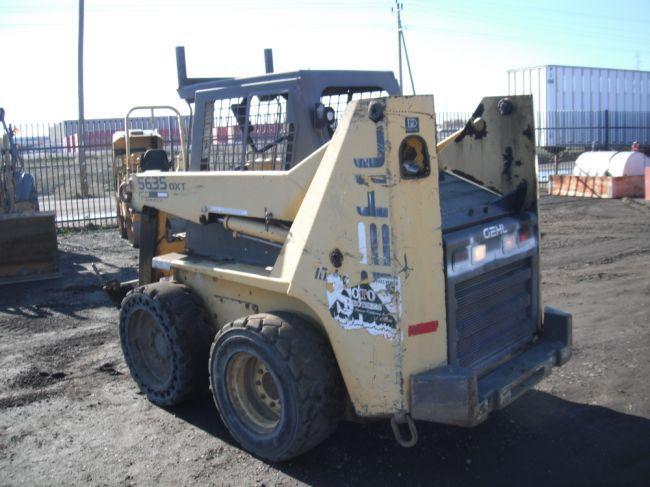 Gehl 5635 DXT Skid Steer Loader