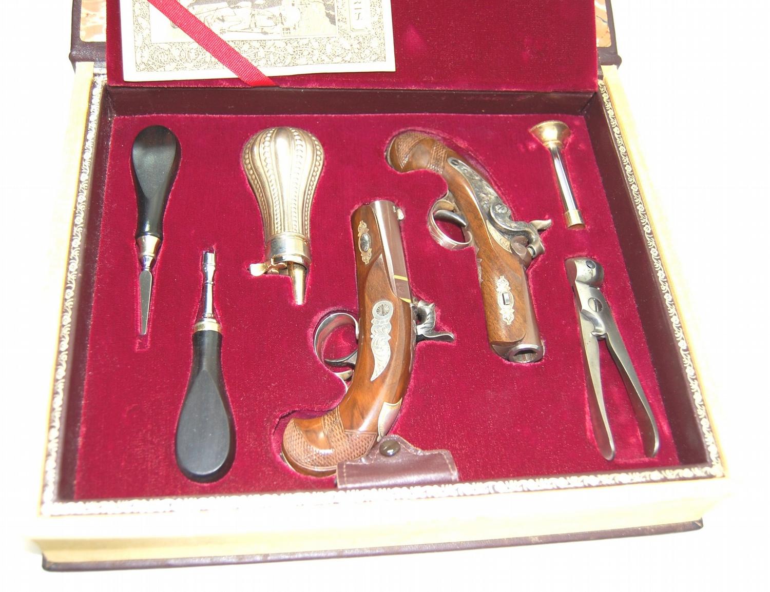 Henry Derringer Commemorative Pistol Boxed Set w/ accoutrements, issued ...