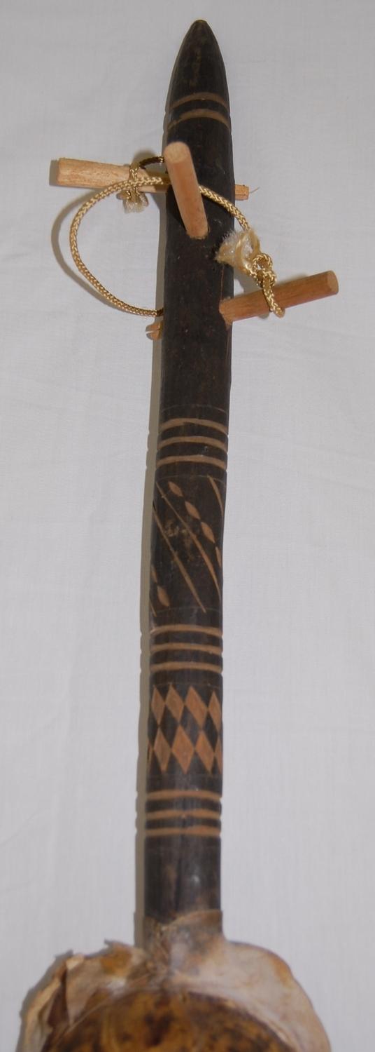 Pair of Vintage Tortoise Shell / Turtle Native Guitar, String ...