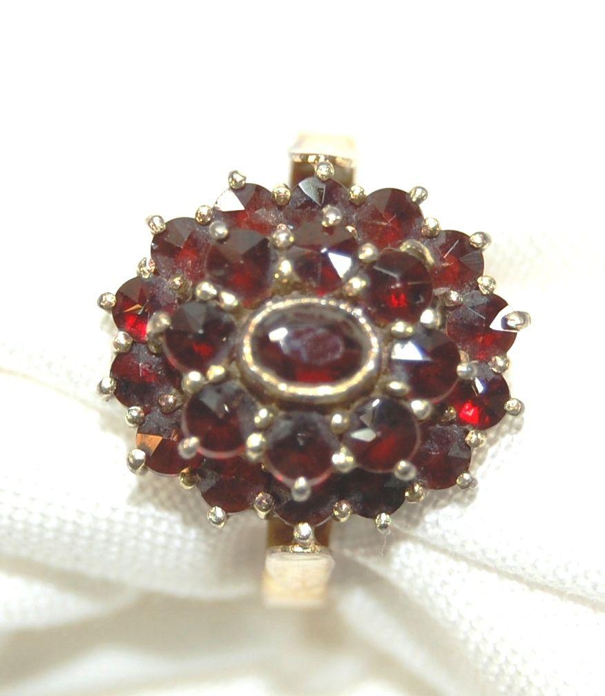 Antique Victorian Gold & Bohemian Garnet Ring
