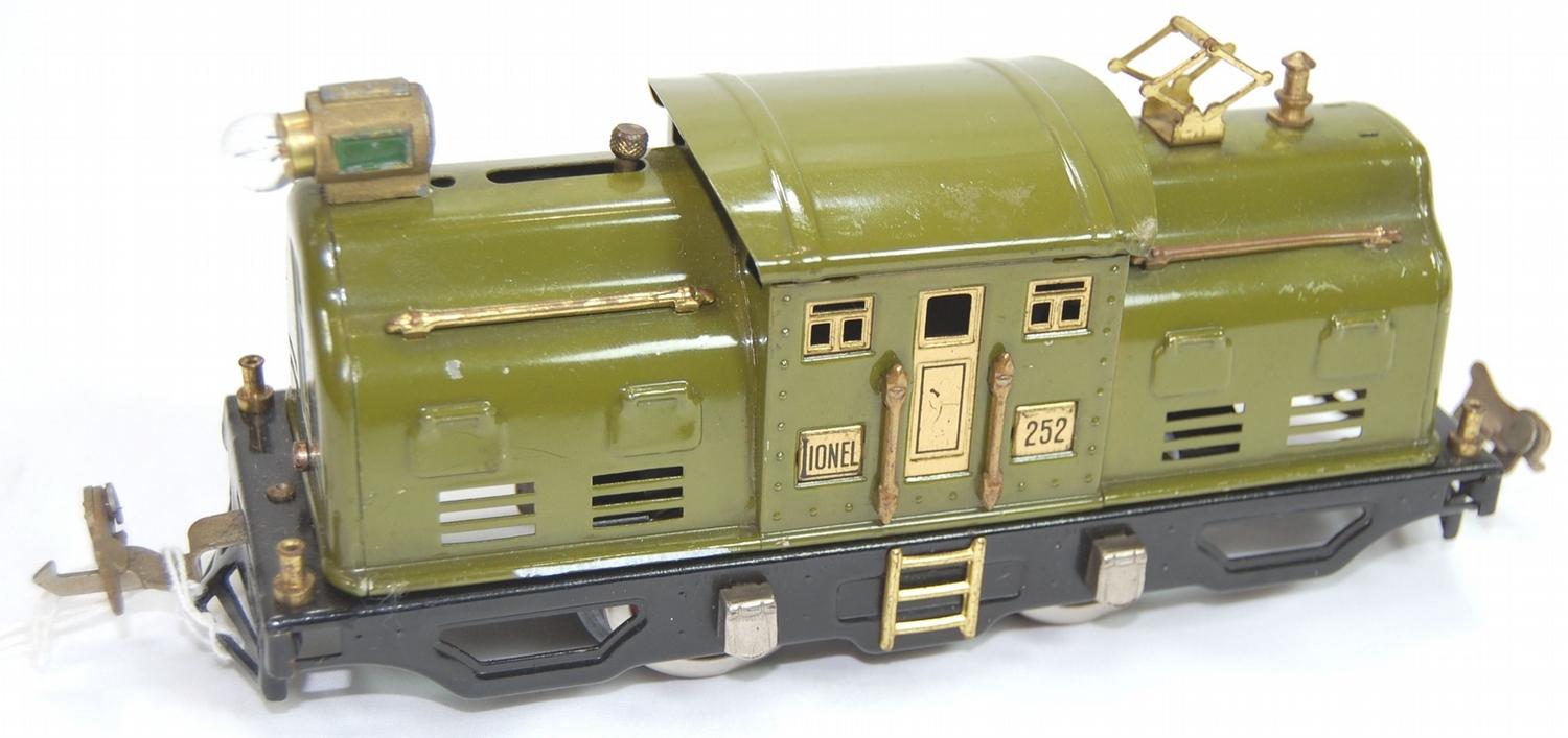 Ward Kimball's Toy Collection: Lionel 'O' Guage Train Set W/ Box, 1920 ...