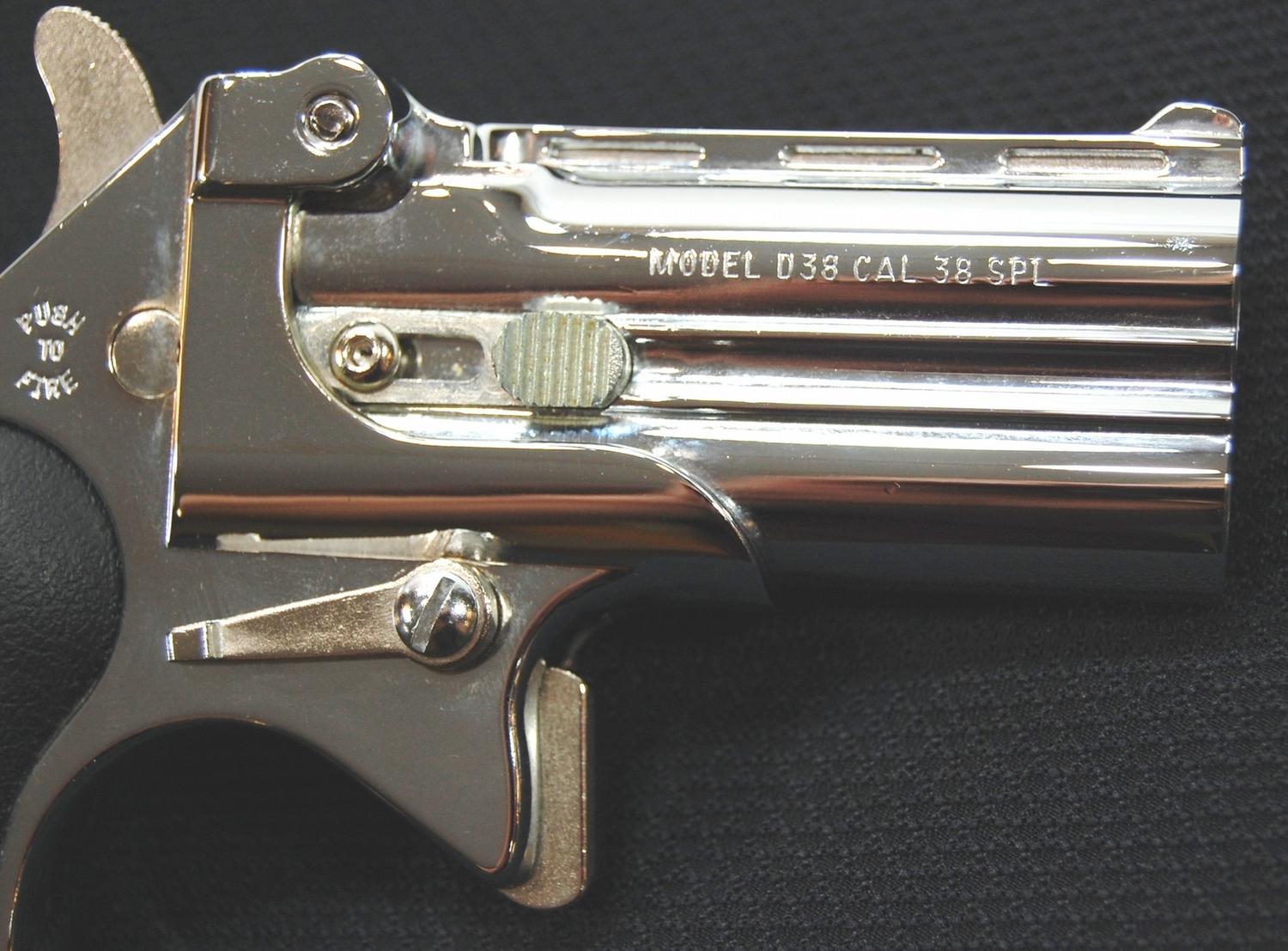 Davis Industries Derringer in 38 Special Caliber