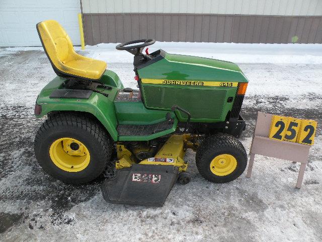 2000 JD 445 garden tractor w/48" mower deck SN# M0044C081028