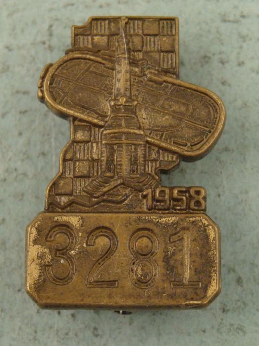 Indy 500 Indianapolis Pit Pin Vintage 1958