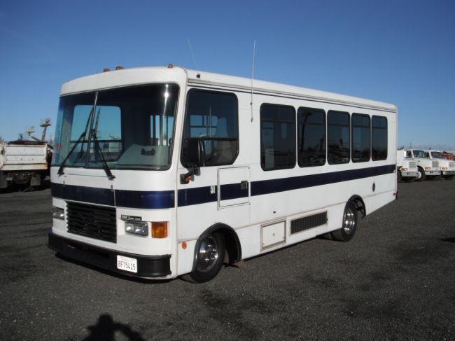 1995 Chevrolet Goshen Coach 22 Passenger S/A Bus