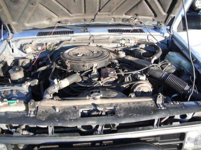 1987 Nissan Pathfinder XE 4x4 SUV