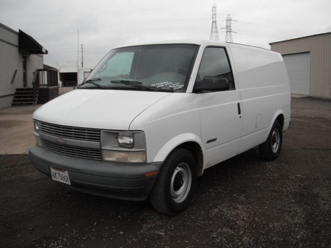 2000 Chevrolet Astro Van