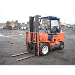 1992 Clark GPX30 Forklift