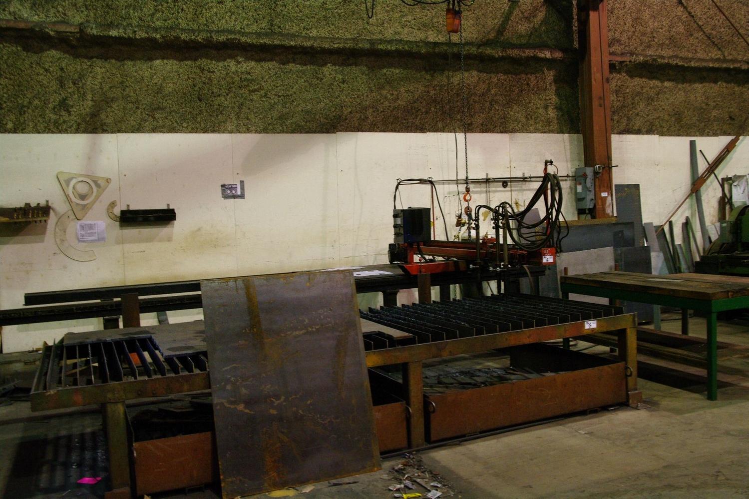 K.N. ARONSON IK-1200J TRACER CUTTING TABLE, 3-TORCH, 20' LONG, 4 ...