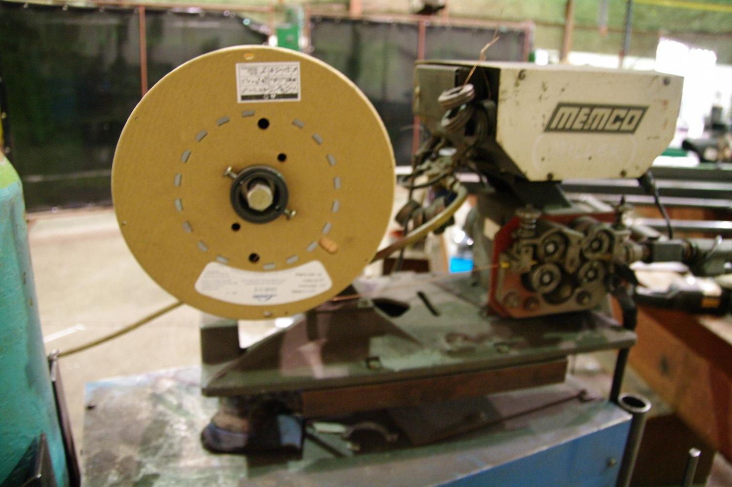 MILLER CP300 WELDER WITH MEMCO 4 ROLL WIRE FEED