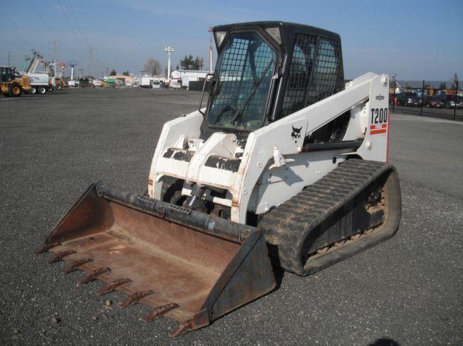 2000 Bobcat T-200 Track Skid Steer Loader