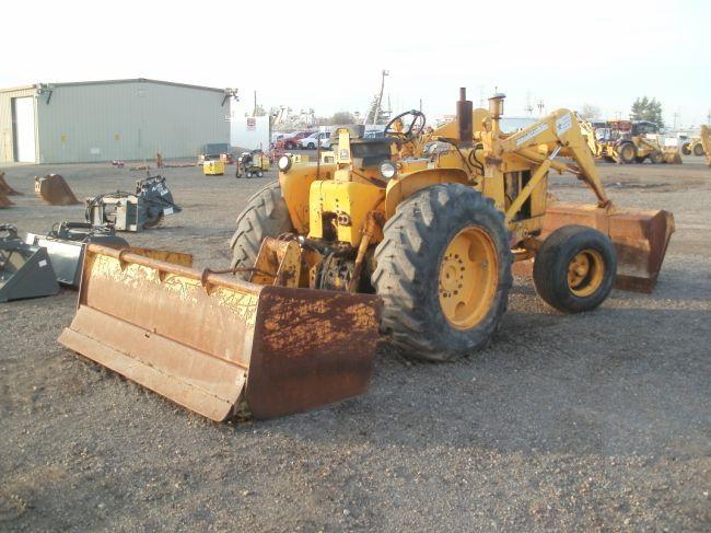 John Deere JD 500-A Skip Loader