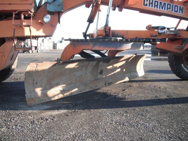 1986 Champion 710A Motor Grader