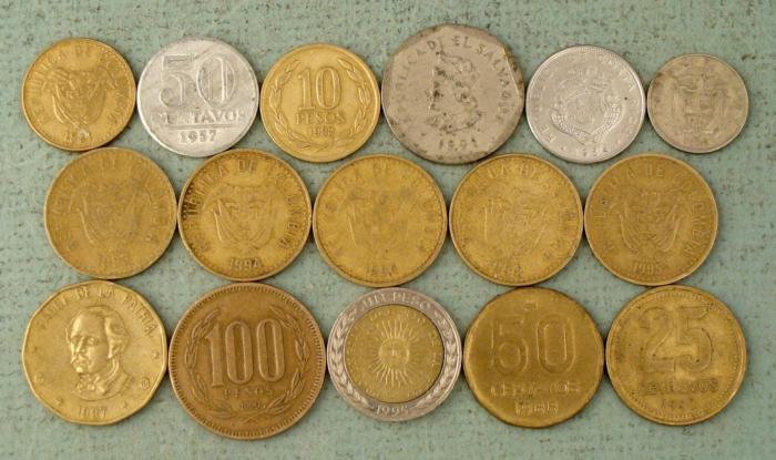 Lot 16 Central & South American Coins 8 Diff Countries