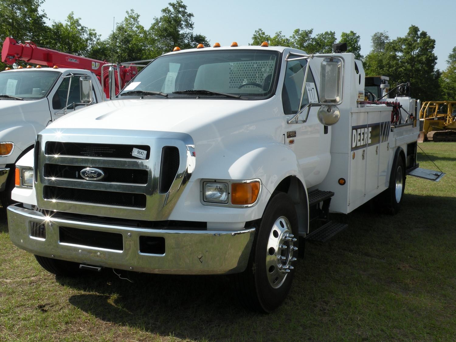 2004 FORD F650 FUEL & LUBE TRUCK