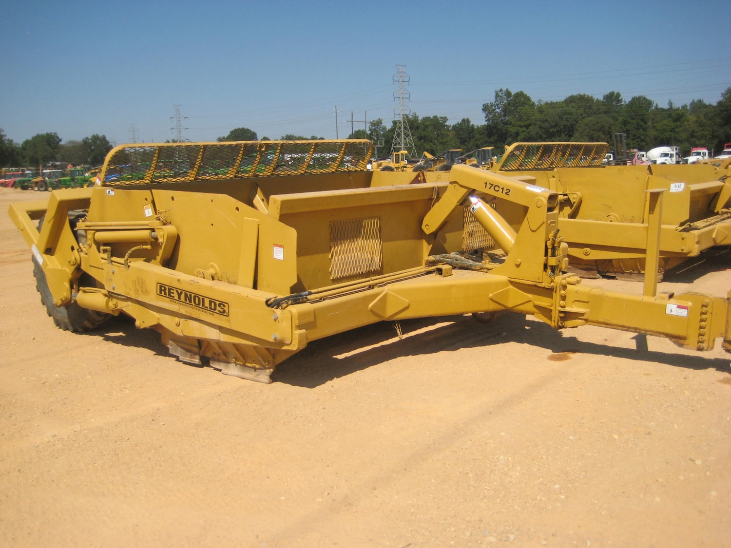 REYNOLDS 17C HYD PULL PAN - J.M. Wood Auction Company, Inc.