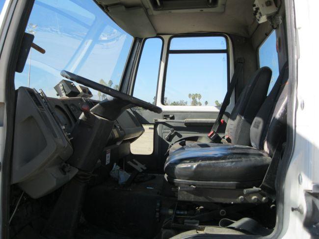 1990 Ford Cargo 7000 Paint Striping Truck