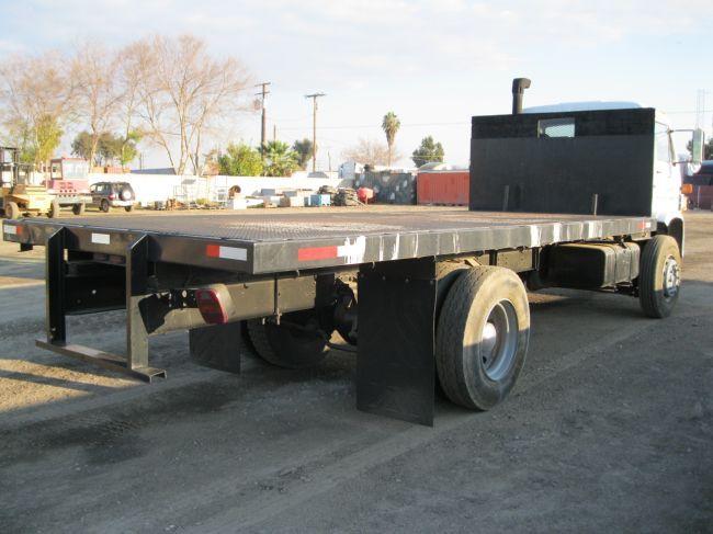 1990 Peterbilt 227 Cab-Over Flat Bed Truck
