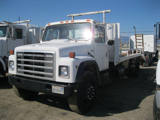 1980 International S1854 S/A Equipment Haul Truck