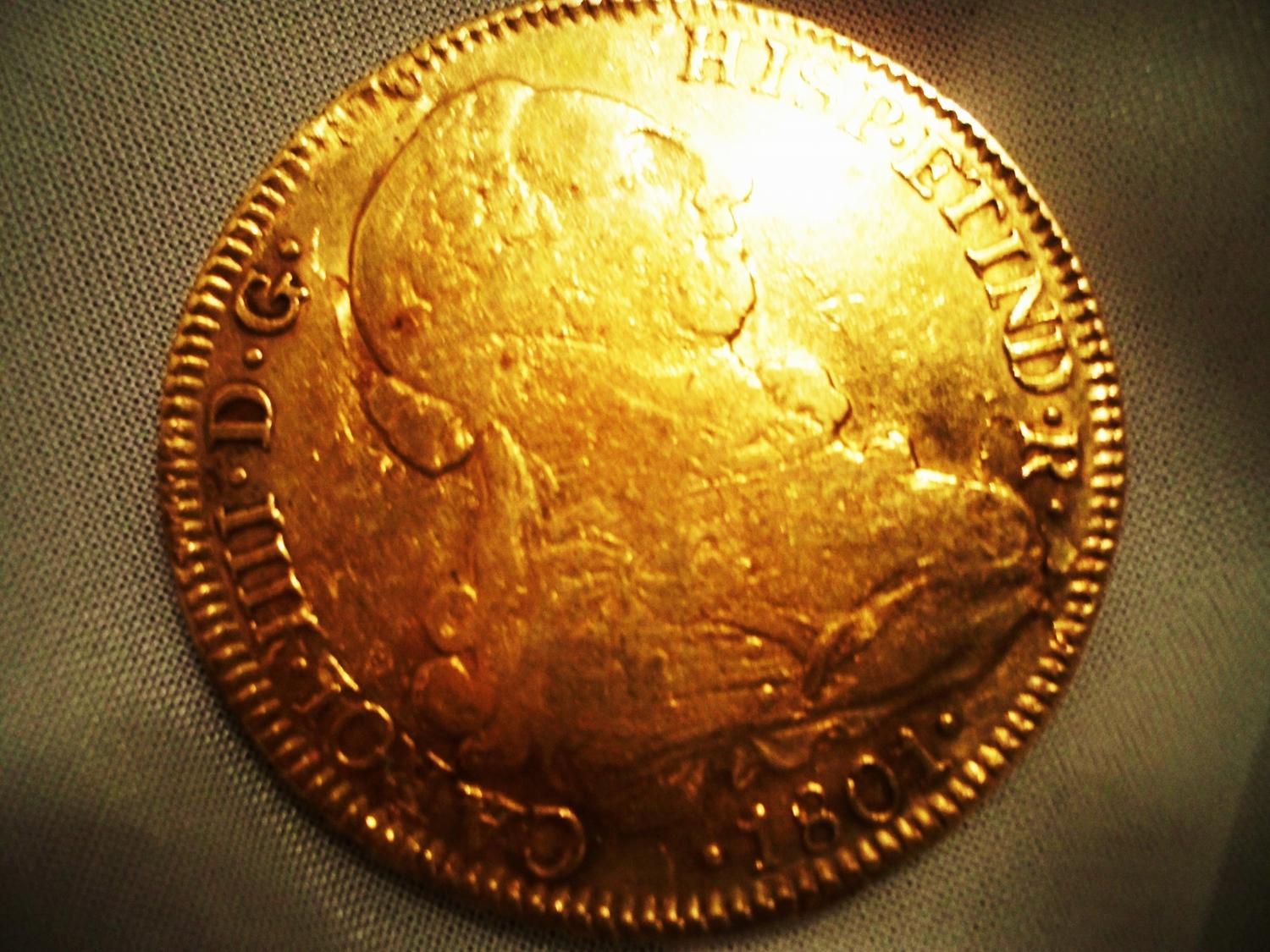 PIRATE TREASURE! Gold 8 Escudos Spanish Doubloon
