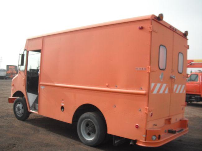 * 1990 GMC Grumman Olson S/A Box Van