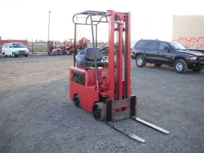 Clark Trucloader 1024 Warehouse Forklift