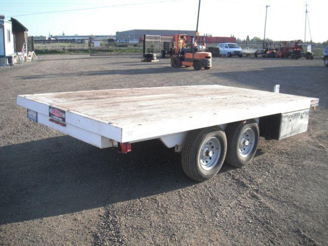 2006 Carson Trailer FB162 T/A Flatbed Trailer