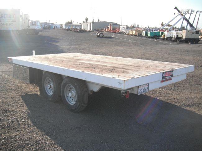 2006 Carson Trailer FB162 T/A Flatbed Trailer