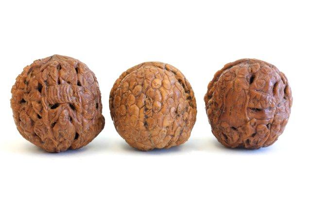 Set of 3 carved Chinese walnuts