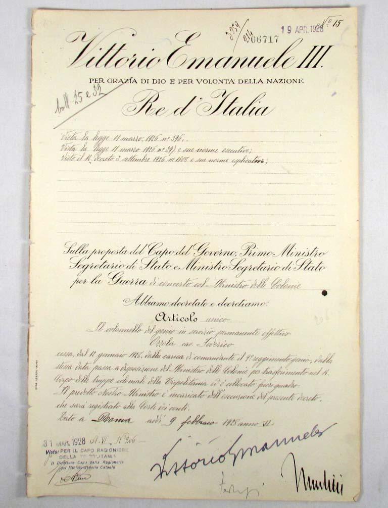 1928 ITALIAN MILITARY DOCUMENT SIGNED BY MUSSOLINI