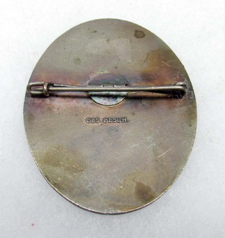 WW2 GERMAN NAZI 1940 NSFK ENAMELED BADGE - Front r