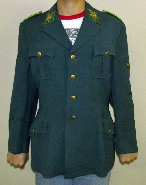 WW2 GERMAN NAZI UNIFORM JACKET W/ INSIGNIA