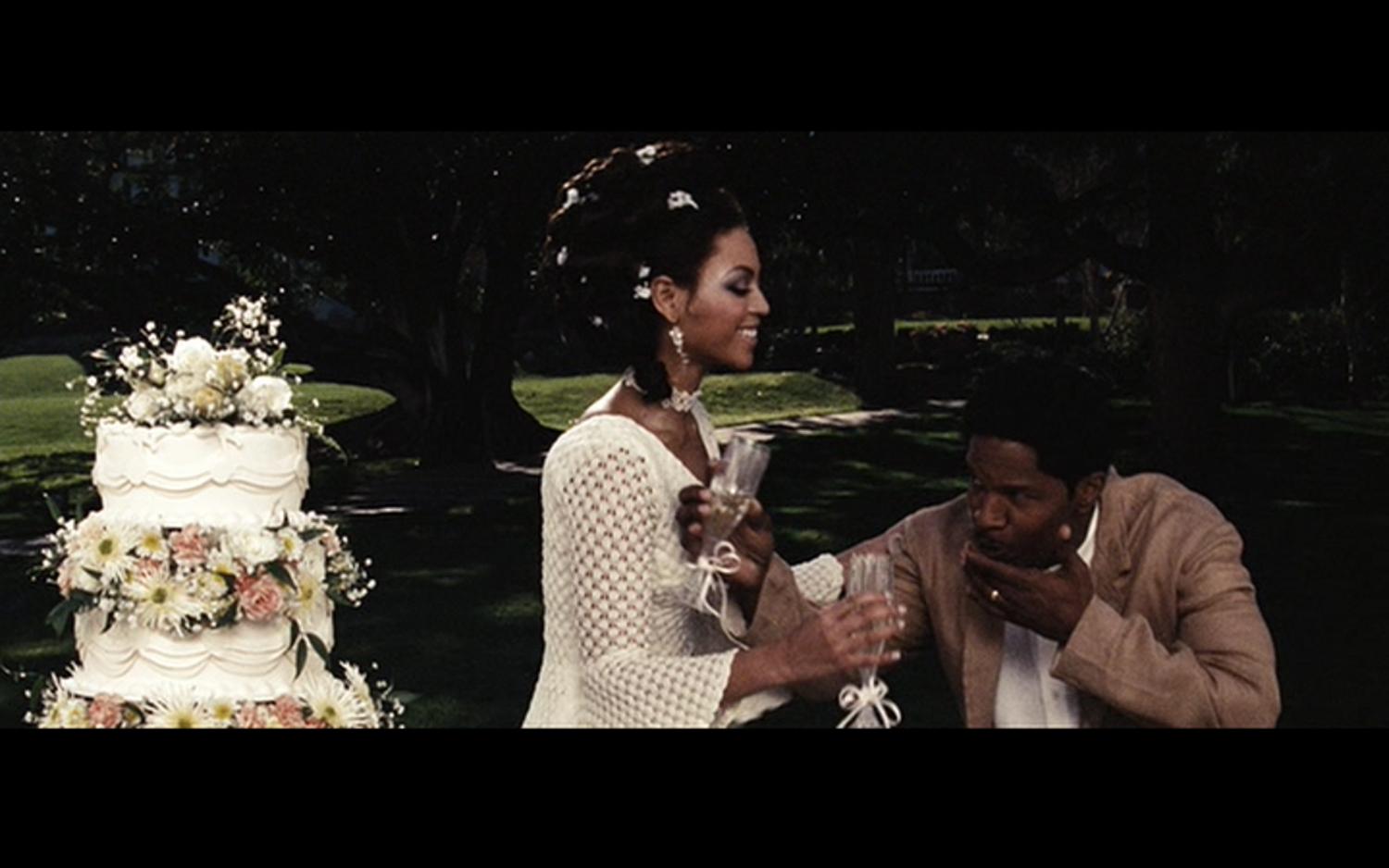 DREAMGIRLS – Deena Jones (Beyonce) crochet wedding dress