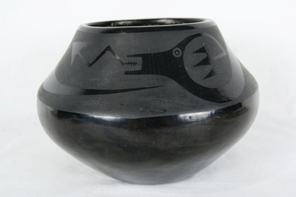 Maria Montoya Martinez (1881-1980) pottery bowl Maria + Julian San ...