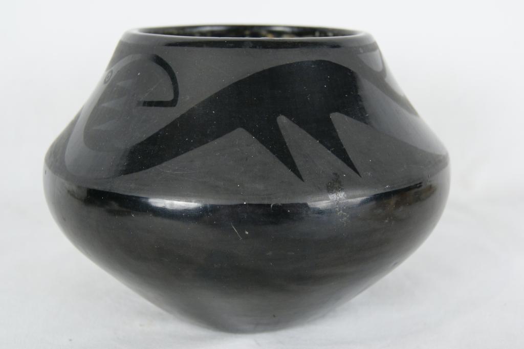 Maria Montoya Martinez (1881-1980) pottery bowl Maria + Julian San ...