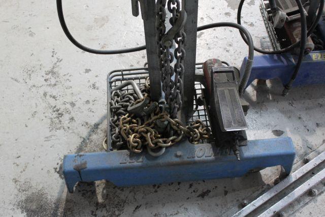 WEDGE CLAMP EZE ROLLER PNEUMATIC PULLING ARM