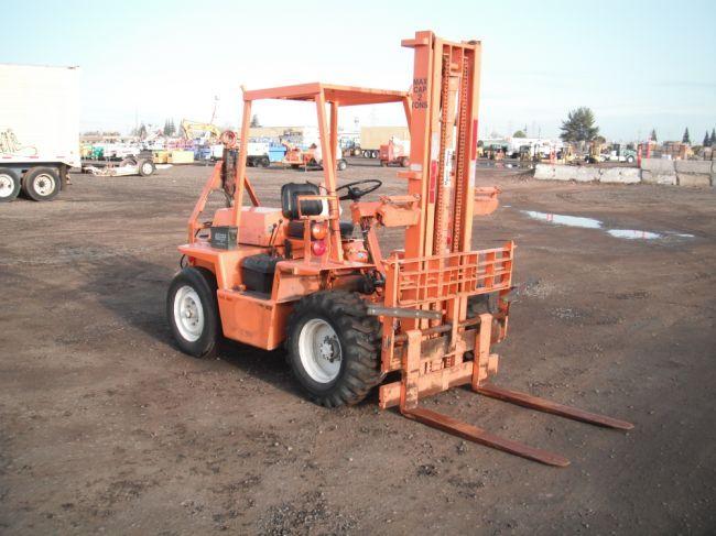 1979 Clark IT40B Forklift