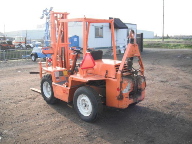 1979 Clark IT40B Forklift